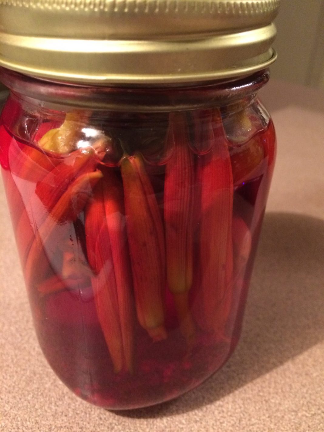 68 Edible Flowers for Beauty, Flair, Food and Health - GardensAll ...