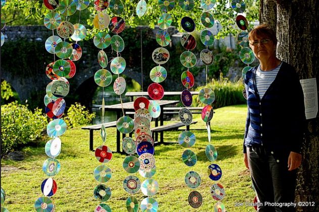 CD Suncatchers, Homemade Wind Chimes & Mobiles Help Repel Birds ...